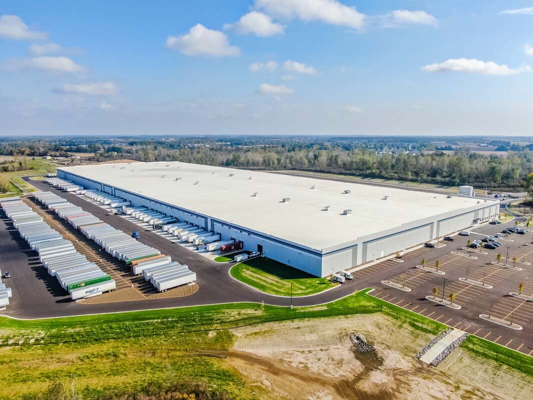 Insite Logistics Center - FCL Builders