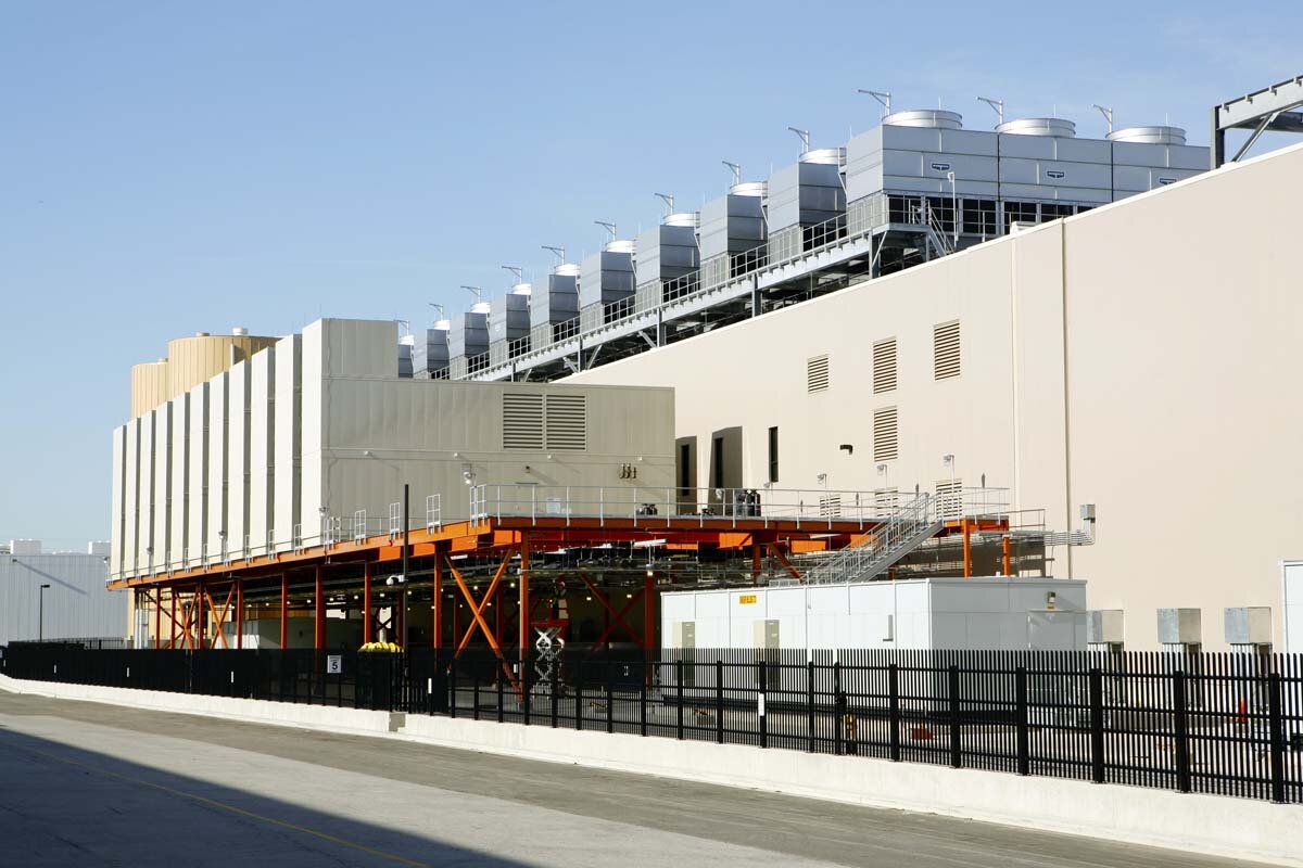 Data Center Construction: What to Know | FCL Builders